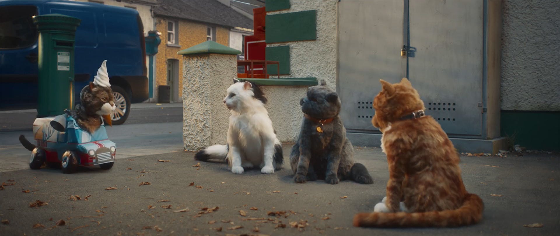 Tesco Mobile Ireland ads tease cat owners