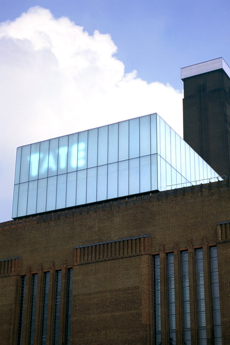 What makes the Tate logo so effective - Creative Review