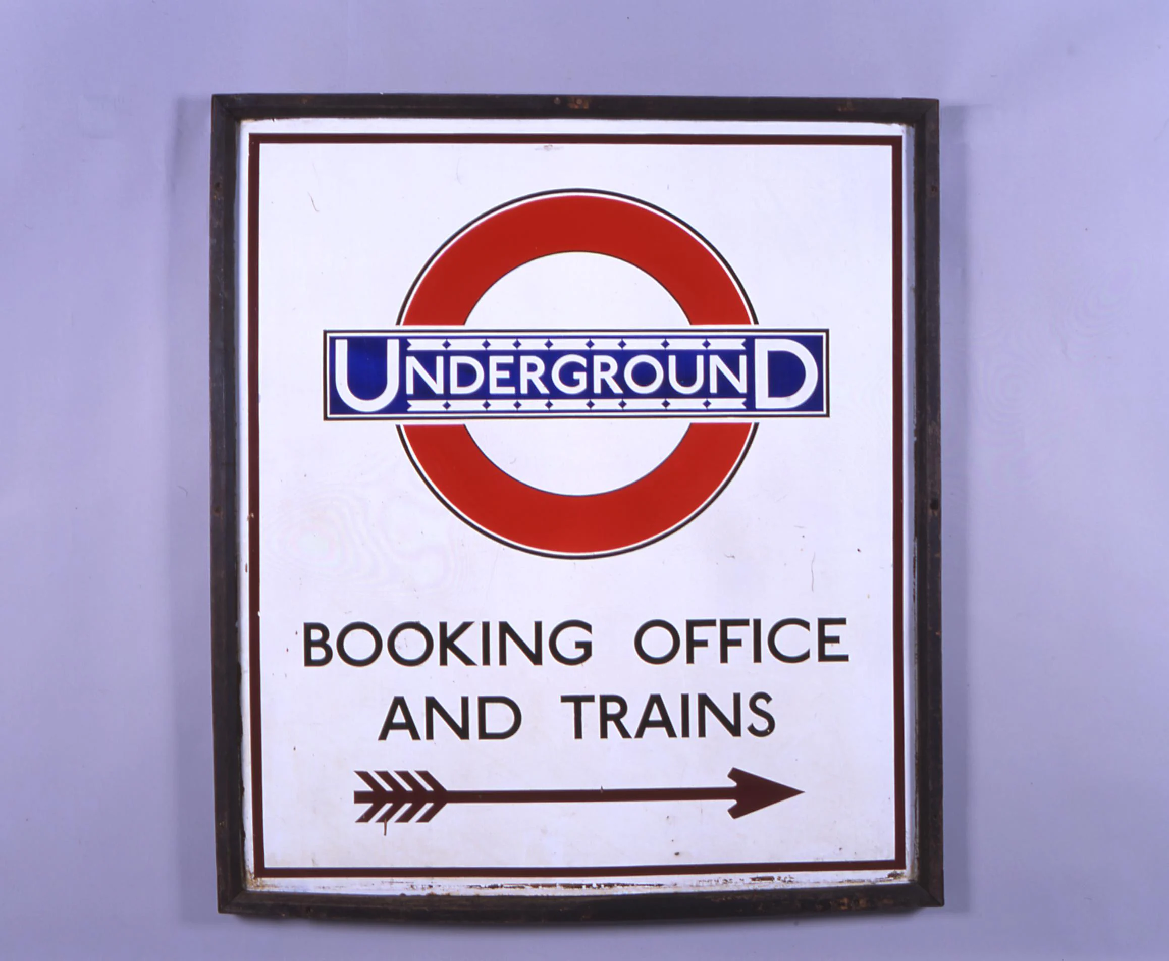 Edward Johnson’s London Underground logo - Creative Review
