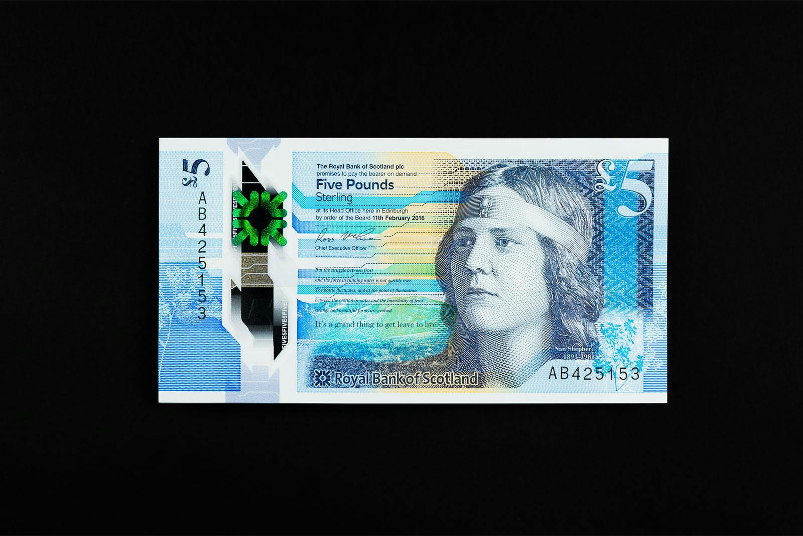 Nile designs Ulster Bank’s new vertical bank notes