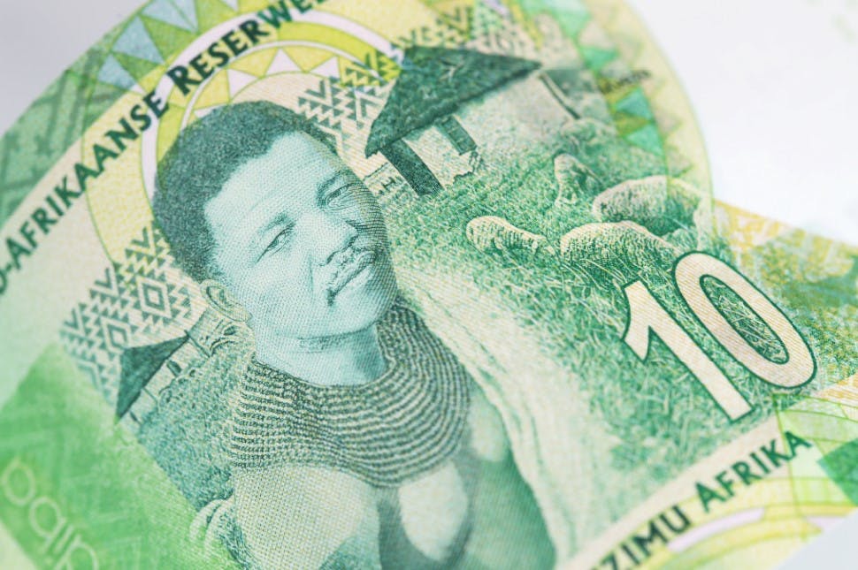 South Africa reveals commemorative Mandela bank notes