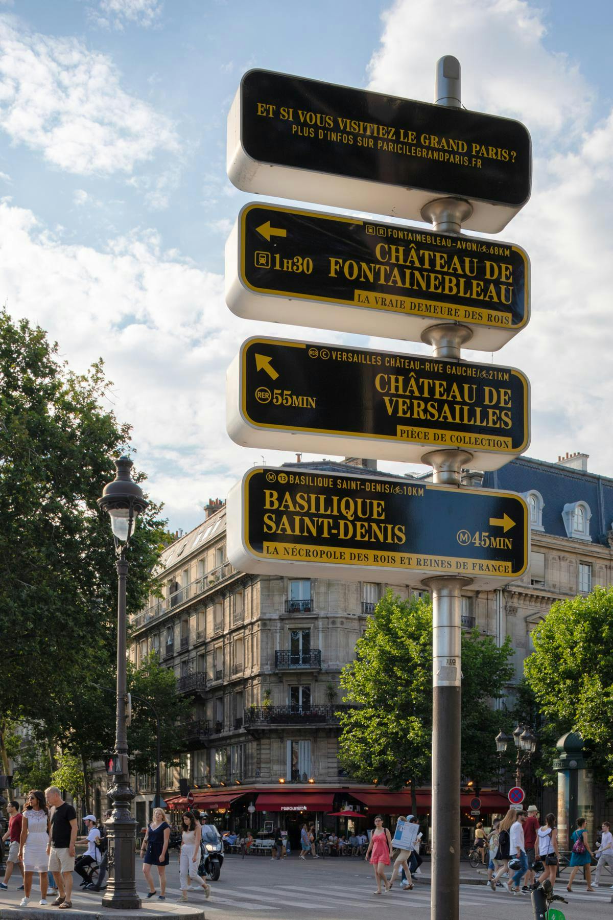 Greater Paris gets its first ever signage system