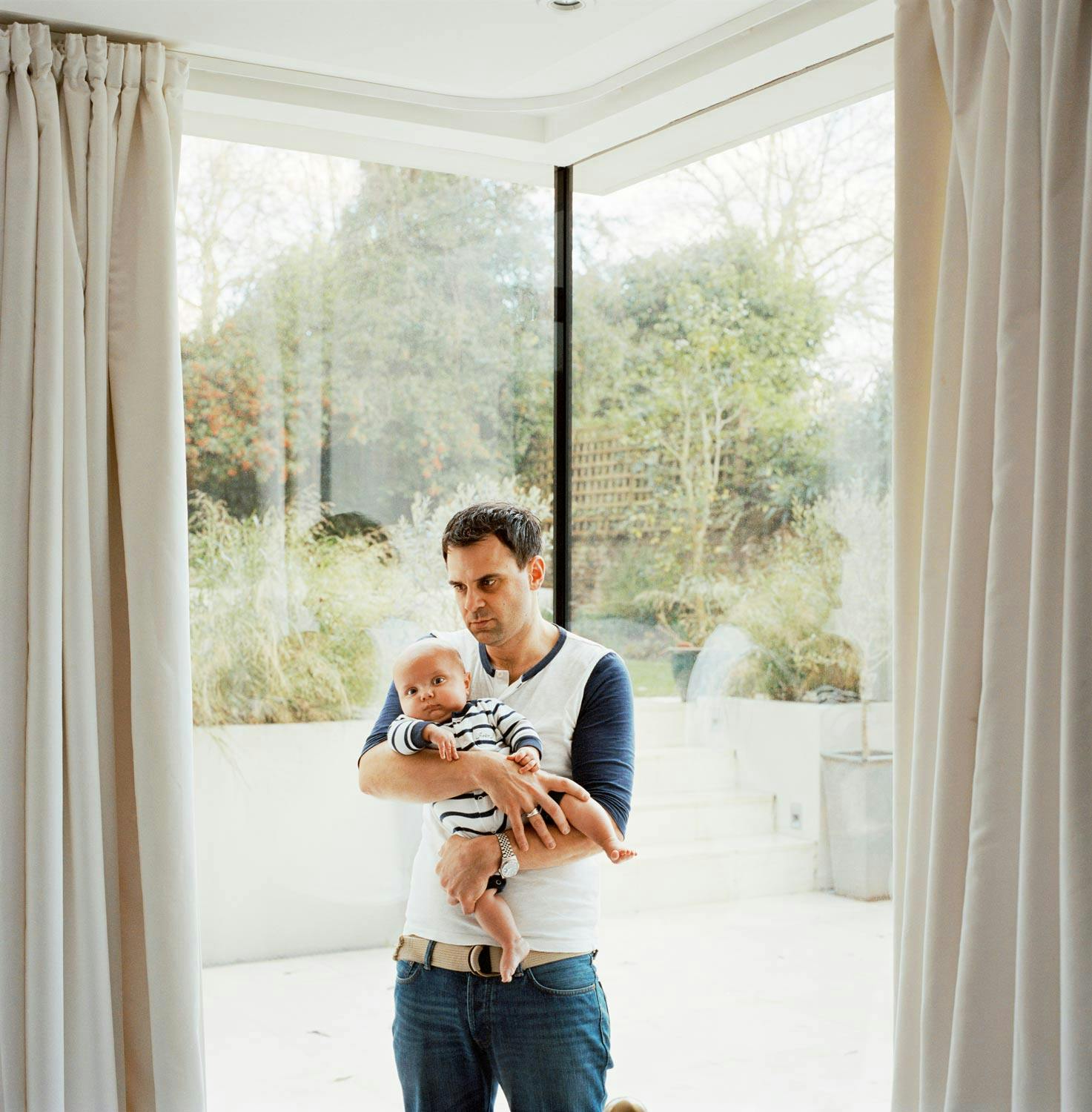 Harry Borden captures tender portraits of single-parent fathers