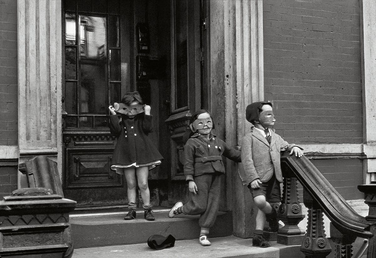 The theatrics of the street in Helen Levitt’s photography