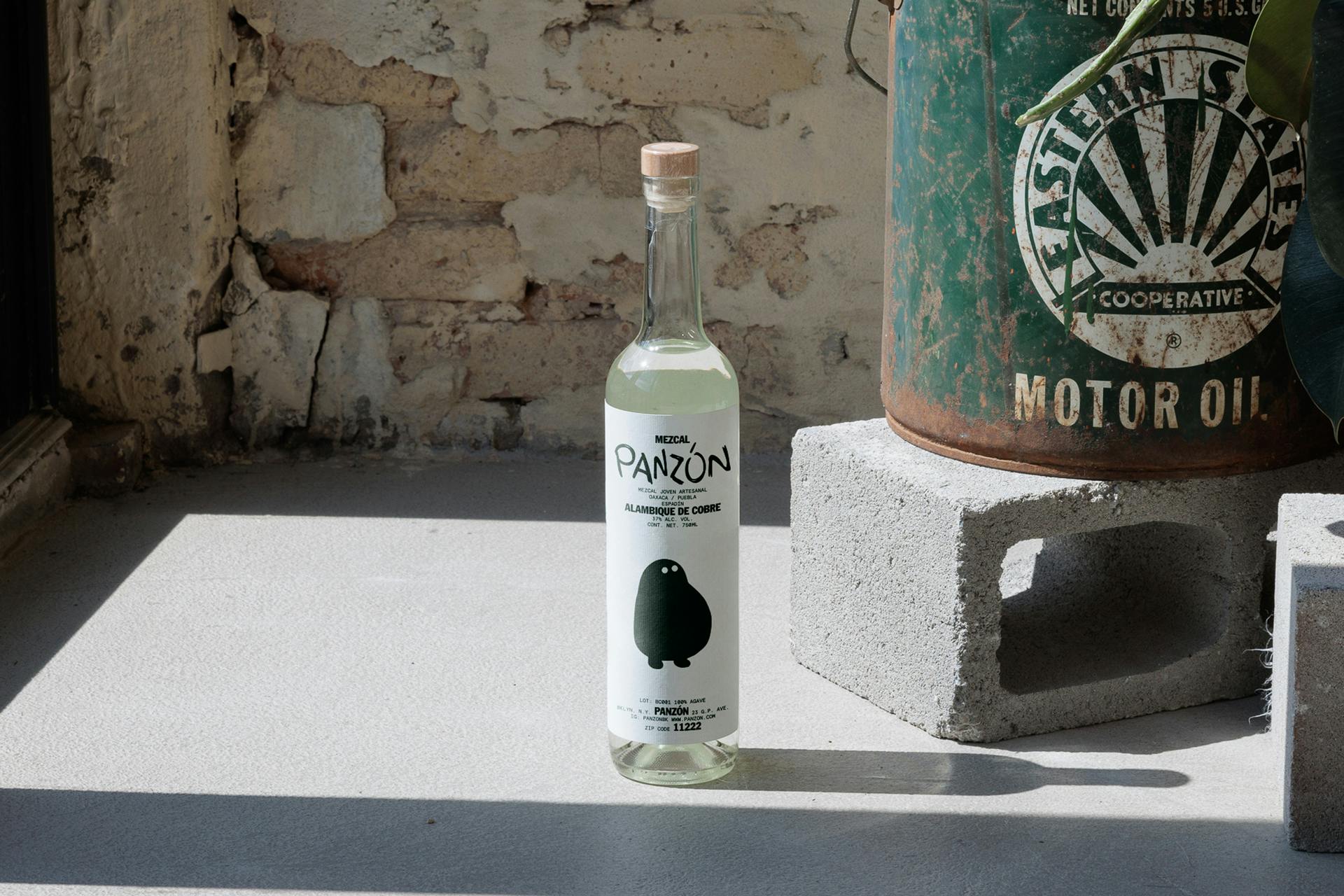 Panzón’s branding leans into the visual culture of Mexico City