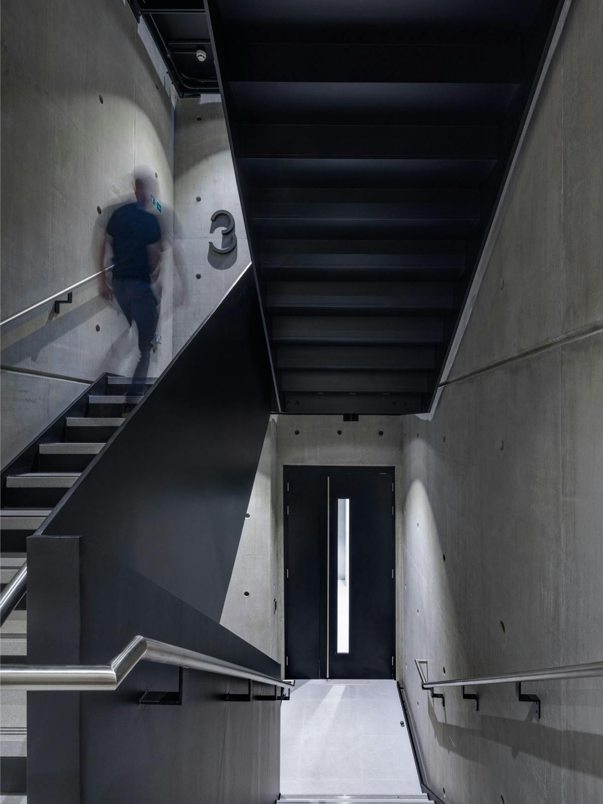 Landsec: Lucent wayfinding