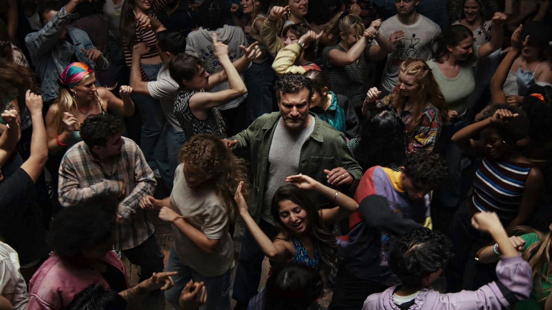 John Lewis cranks up the 90s nostalgia for its 2025 Christmas ad